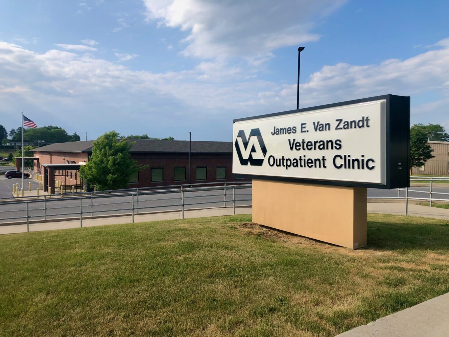 Outpatient Clinic Sign
