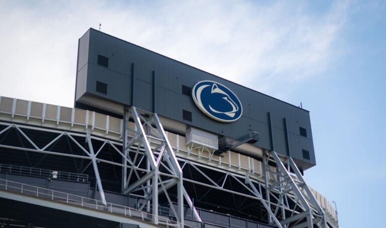 Report: Penn State to Hire Savon Huggins as Running Backs Coach | State ...