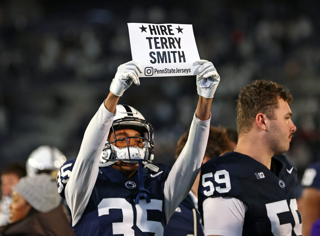 Penn State Players Make Cases for Terry Smith to Be Permanent Head ...